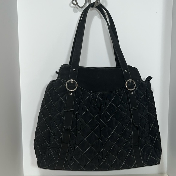 Vera Bradley | Bags | Classic Black Vera Bradley Quilted Microfiber ...